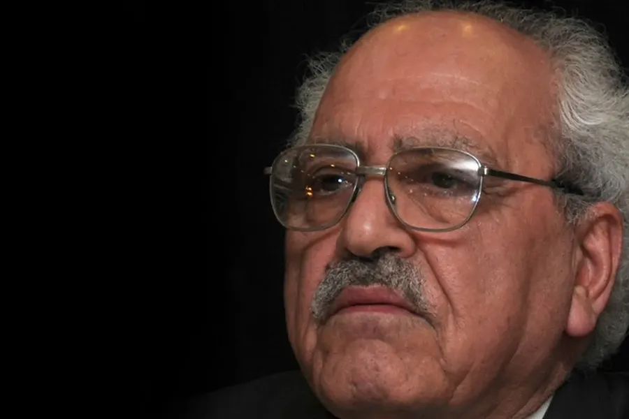 Sezai Karakoç Kimdir? Hayatı ve En Önemli Eserleri | Egitim.com